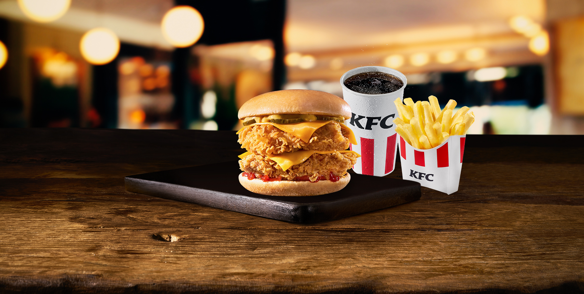 KFC Meniu Dublu Hot Booster